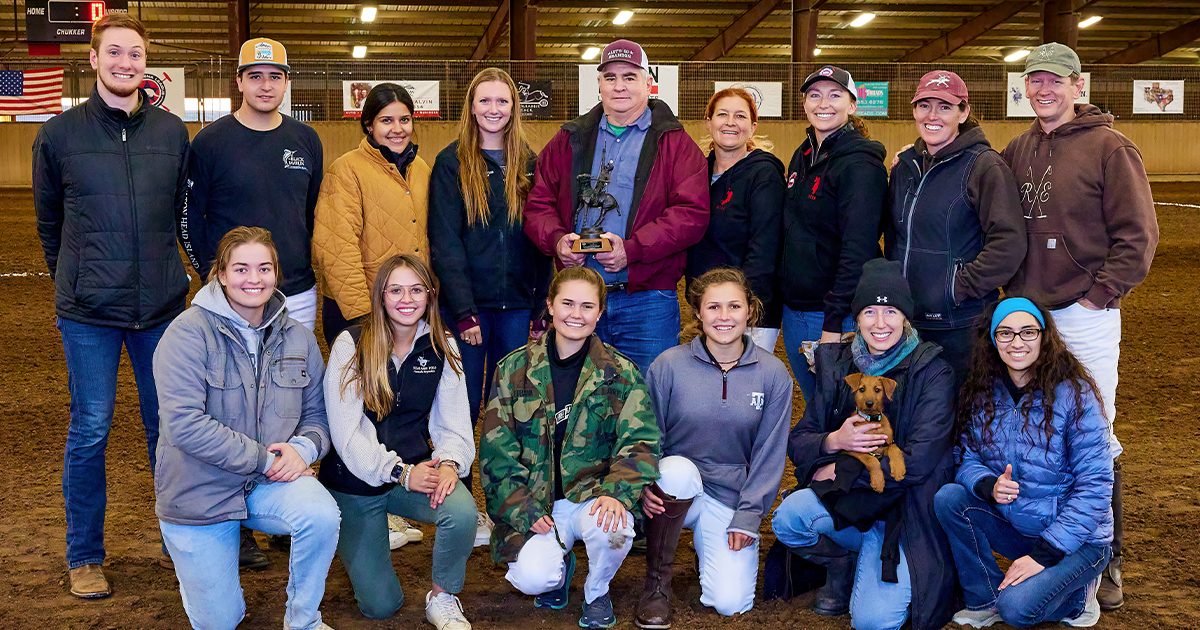MIKE MCCLEARY RECEIVES RUSS SHELDON AWARD FOR CONTRIBUTION TO ARENA ...